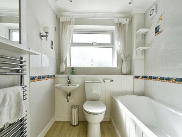 3 bedroom semi detached house for sale in Wingfield, Swindon, SN3