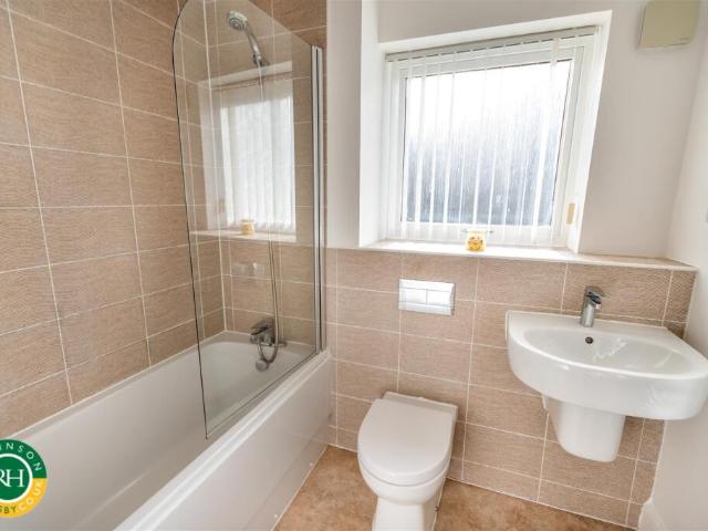 3 bedroom semi detached house for sale in Winscar Road, Lakeside, DN4