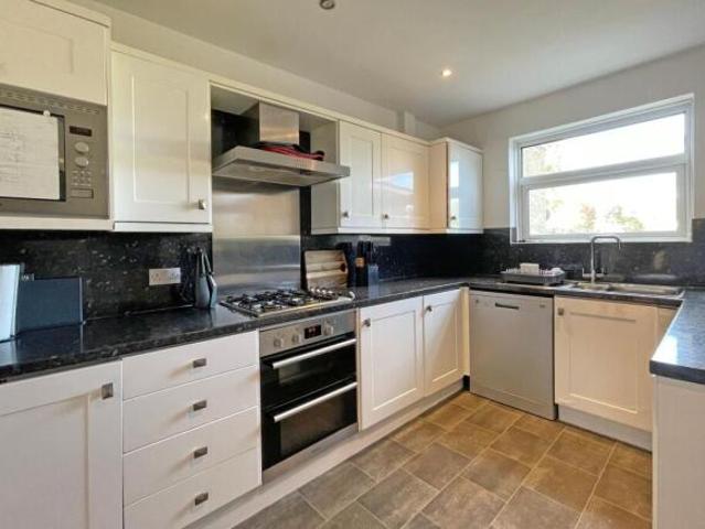 3 bedroom semi detached house for sale in Wickham Avenue, Cheam, SM3 8DU, SM3