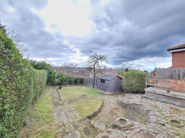 3 bedroom semi detached house for sale in Wicklow Drive, Leicester, LE5