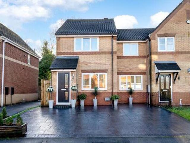 3 Bedroom Semi detached House For Sale In Wigan, Greater Manchester