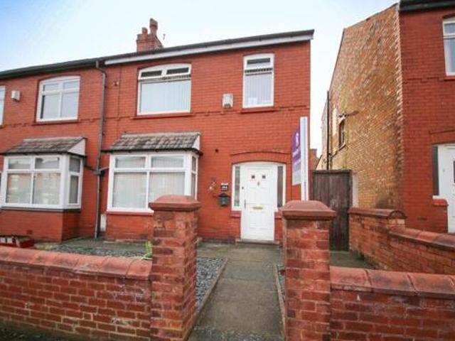 3 Bedroom Semi detached House For Sale In Wigan, Lancashire