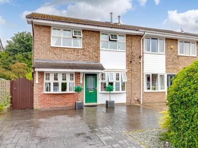 3 Bedroom Semi detached House For Sale In Wigan, Lancashire