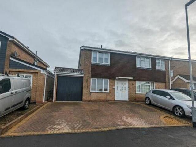 3 Bedroom Semi detached House For Sale In Wildwood, Stafford