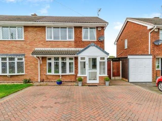 3 Bedroom Semi detached House For Sale In Willenhall, West Midlands