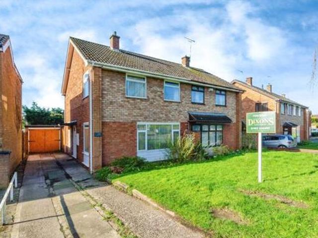 3 Bedroom Semi detached House For Sale In Willenhall, West Midlands