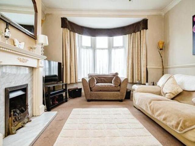 3 Bedroom Semi detached House For Sale In Willerby