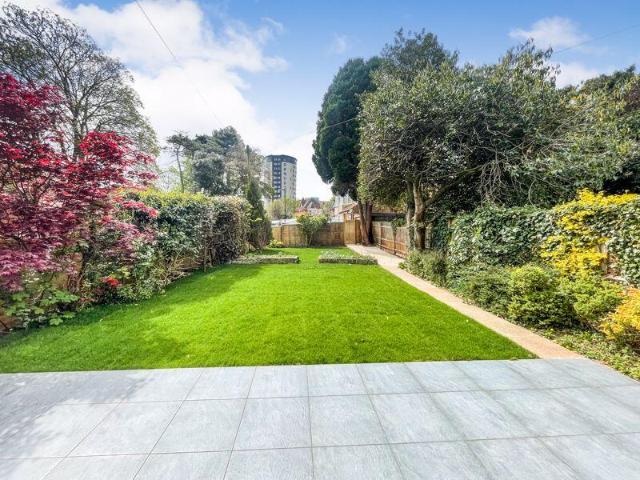 3 bedroom semi detached house for sale in Willis Road, Southampton, SO16