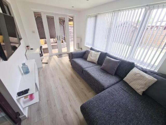 3 bedroom semi detached house for sale in Willow Fold, Droylsden, M43