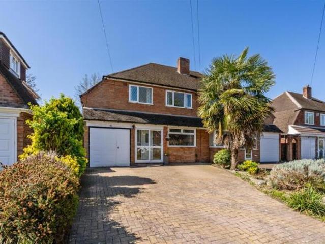 3 bedroom semi detached house for sale in Willow Road, Solihull, B91
