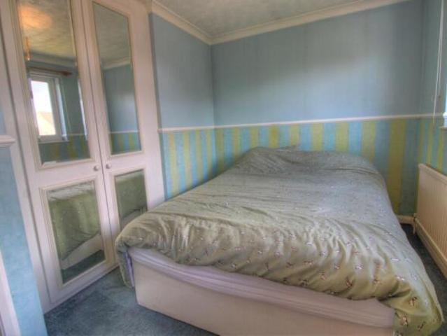 3 bedroom semi detached house for sale in Willow Tree Glade, Reading, RG31