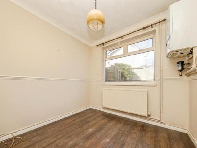 3 bedroom semi detached house for sale in Willowcroft Road, Ipswich, Suffolk, IP1