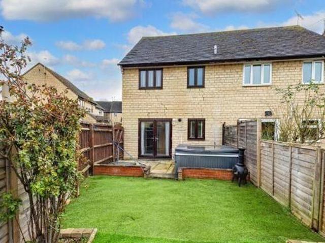3 Bedroom Semi detached House For Sale In Witney