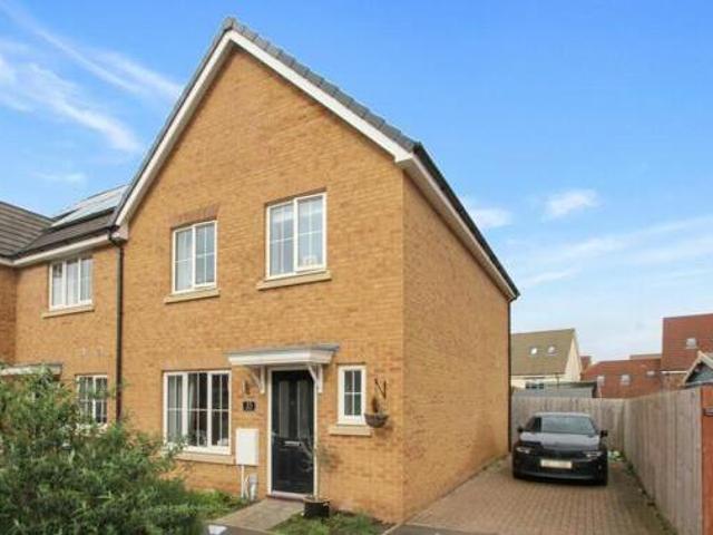 3 Bedroom Semi detached House For Sale In Wixams, Bedford