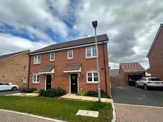 3 Bedroom Semi detached House For Sale In Wixams, Bedfordshire
