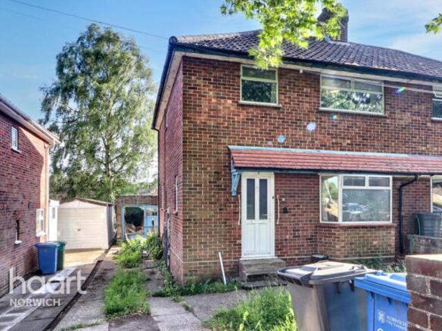 3 bedroom semi detached house for sale in Woodcock Road, Norwich, NR3