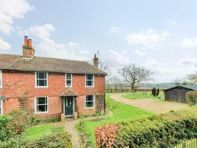 3 Bedroom Semi detached House For Sale In Woodchurch, Kent