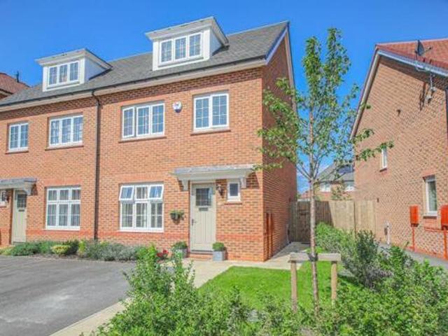3 Bedroom Semi detached House For Sale In Woodford