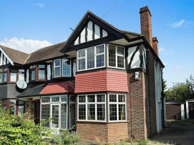 3 Bedroom Semi detached House For Sale In Woodford Green