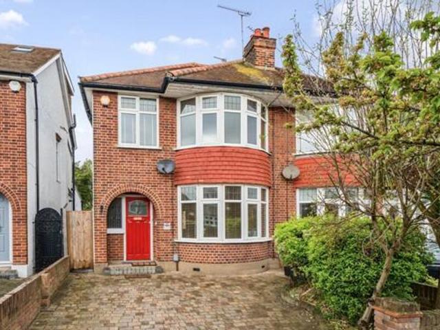 3 Bedroom Semi detached House For Sale In Woodford Green, Essex
