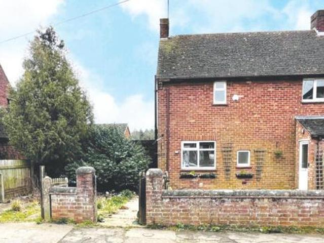 3 Bedroom Semi detached House For Sale In Woodford Halse