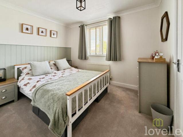 3 bedroom semi detached house for sale in Woodfield Avenue, Lincoln, LN6