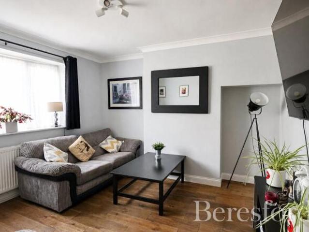 3 bedroom semi detached house for sale in Woodhall Road, Chelmsford, CM1