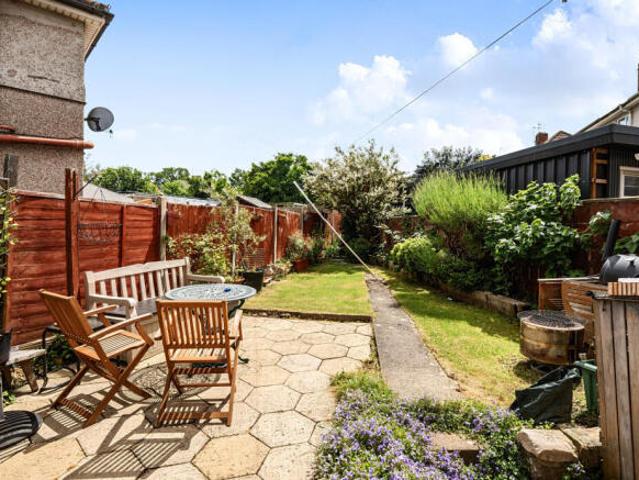 3 bedroom semi detached house for sale in Woodland Way, Hillfields, Bristol, BS15