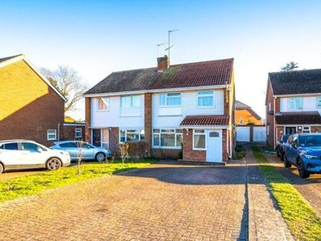 3 Bedroom Semi detached House For Sale In Woodley, Reading