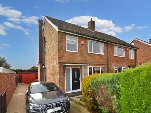 3 Bedroom Semi detached House For Sale In Woodlesford, Leeds