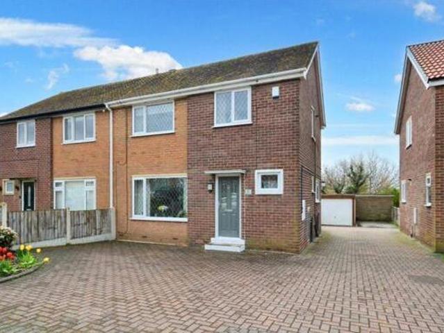 3 Bedroom Semi detached House For Sale In Woodlesford, Leeds