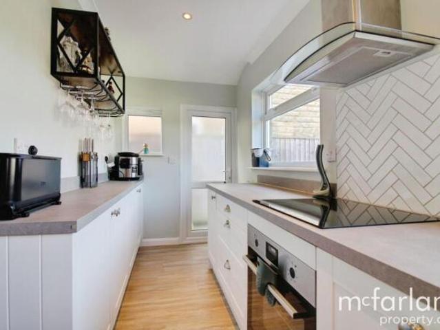 3 bedroom semi detached house for sale in Woodside Avenue, Swindon, SN3