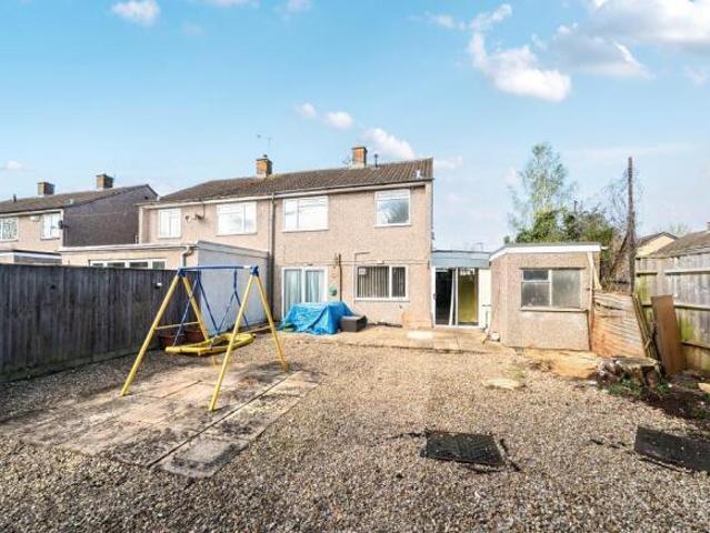 3 bedroom semi detached house for sale in Woodruff Close, Blackbird Leys, OX4