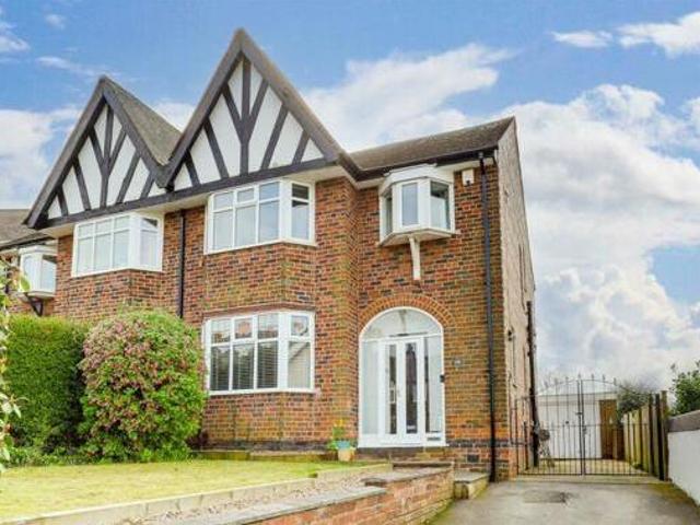 3 Bedroom Semi detached House For Sale In Woodthorpe, Nottinghamshire