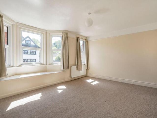 3 bedroom semi detached house for sale in Wodeland Avenue, Guildford, GU2