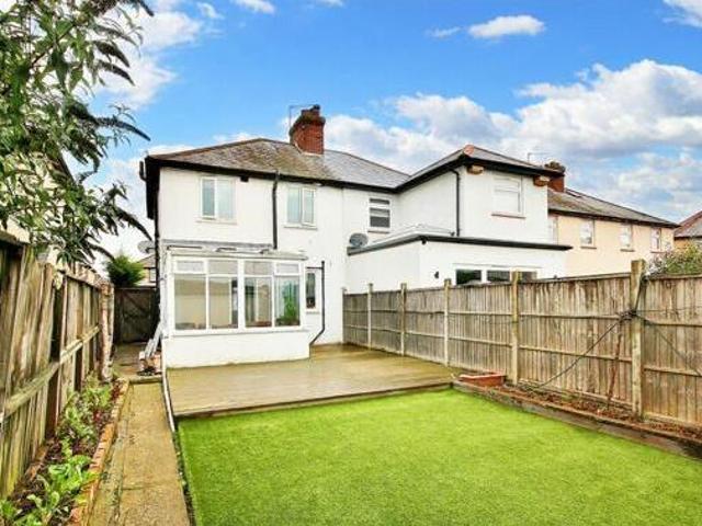3 Bedroom Semi detached House For Sale In Woking, Surrey
