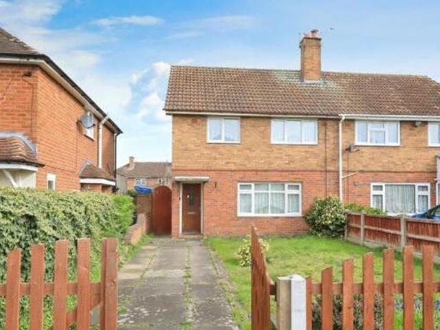 3 Bedroom Semi detached House For Sale In Wolverhampton, Staffordshire