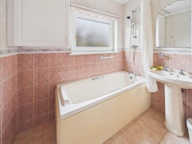 3 bedroom semi detached house for sale in Woldcarr Road, Hull, HU3 6TR, HU3