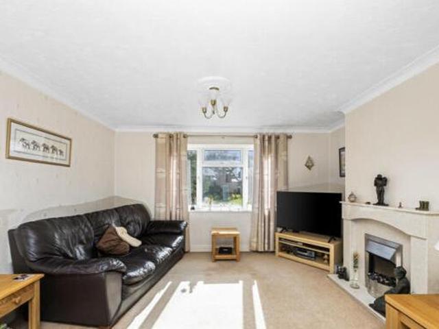 3 Bedroom Semi detached House For Sale In Worthing