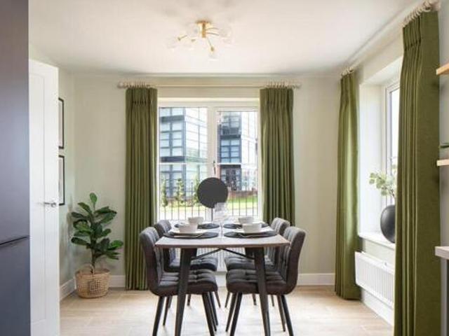 3 Bedroom Semi detached House For Sale In Worthing