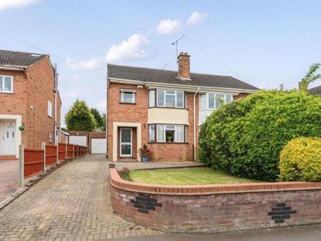 3 Bedroom Semi detached House For Sale In Worcester