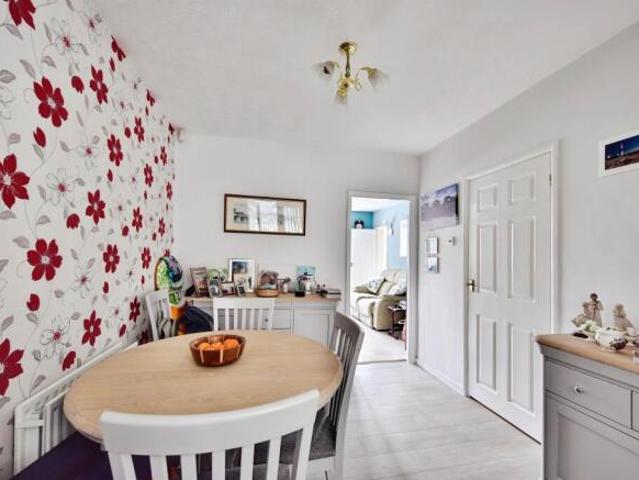 3 bedroom semi detached house for sale in Worcester Road, Maidstone, ME15