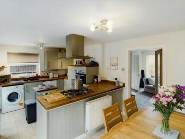 3 Bedroom Semi detached House For Sale In Worcester, Worcestershire
