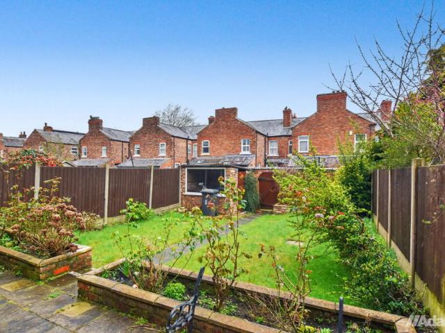 3 bedroom semi detached house for sale in Worsley Road, Walton, Warrington, WA4 6EJ, WA4