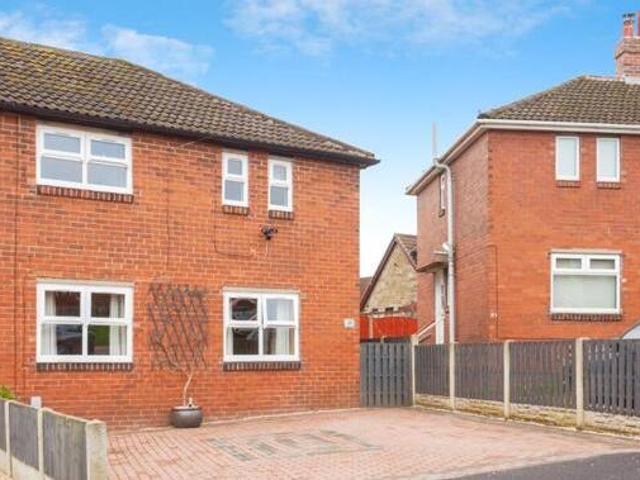 3 Bedroom Semi detached House For Sale In Wrenthorpe