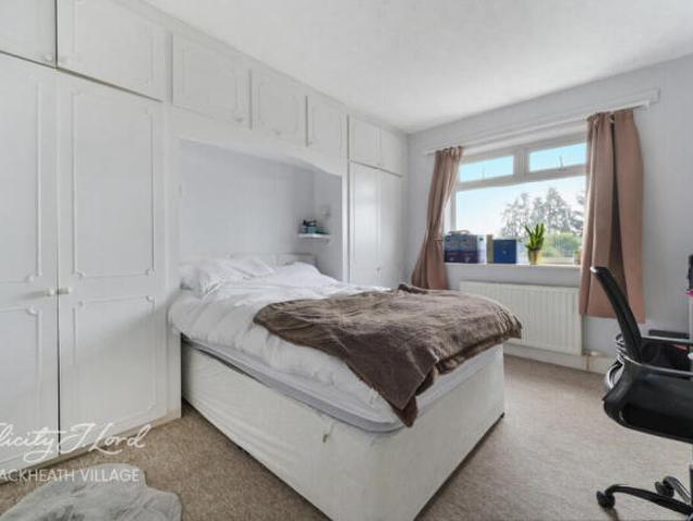 3 bedroom semi detached house for sale in Wricklemarsh Road, London SE3