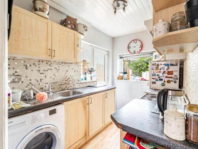 3 bedroom semi detached house for sale in Wynchlands Crescent, St. Albans, Hertfordshire, AL4