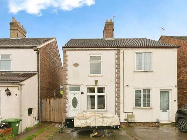 3 Bedroom Semi detached House For Sale In Yaxley