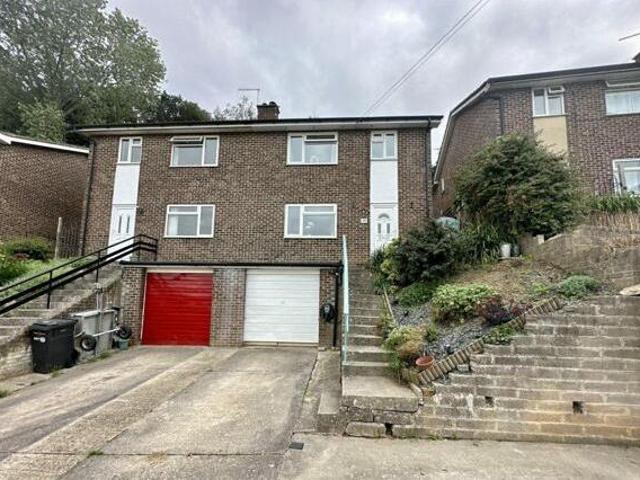 3 Bedroom Semi detached House For Sale In Yeovil, Somerset
