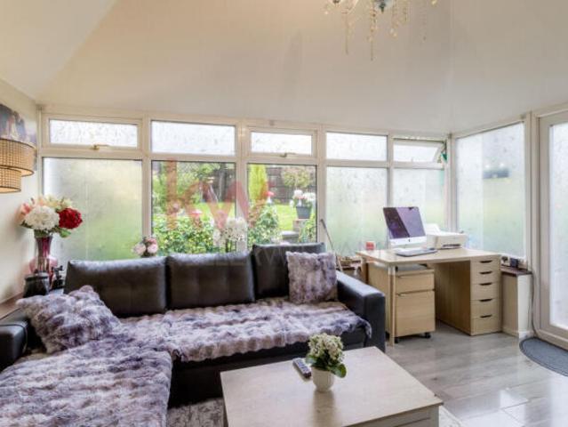 3 bedroom semi detached house for sale in Yeoman Meadow, Northampton, NN4